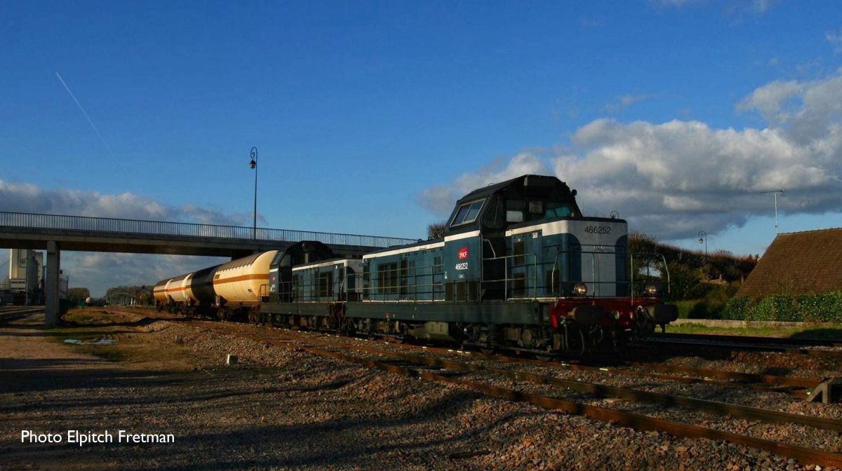 Locomotives, locotracteurs et autorail diesel - [Chemin de Fer ...